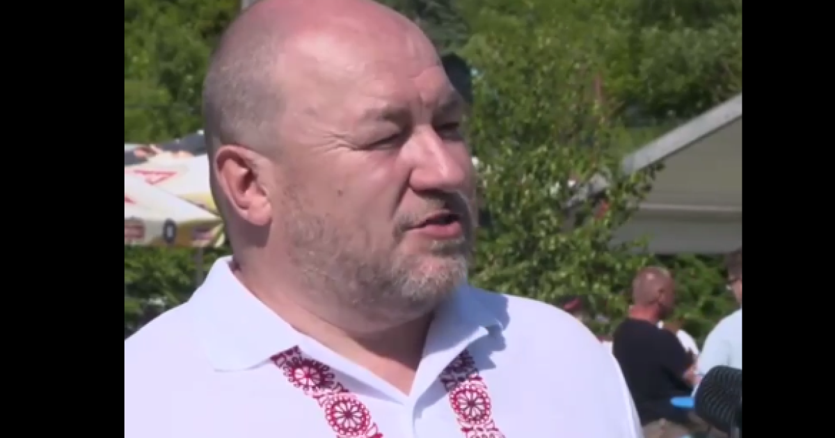 Rudolf Huliak vymenil oblek za kroj | Hlavný Denník