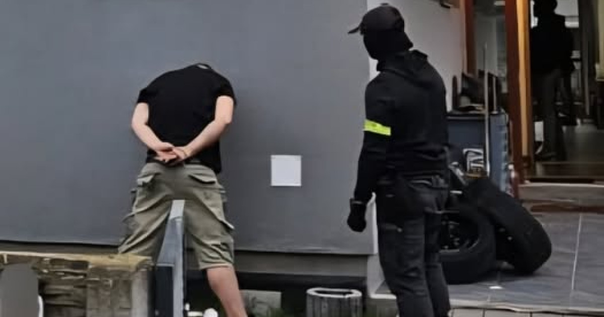 Divoká noc v Trnavskom kraji: Streľba a útok nožom! | Hlavný Denník