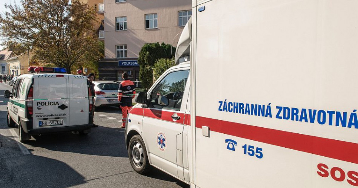 Chodec zrážku s autom neprežil, cesta do Košíc je uzatvorená | Hlavný ...