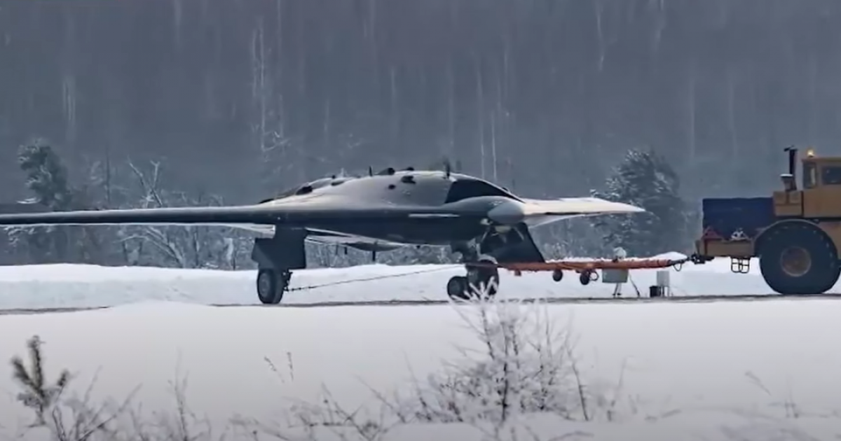 Unikátne letecké testy "nadpozemského" ruského Suchoja SU-70 vydesili ...