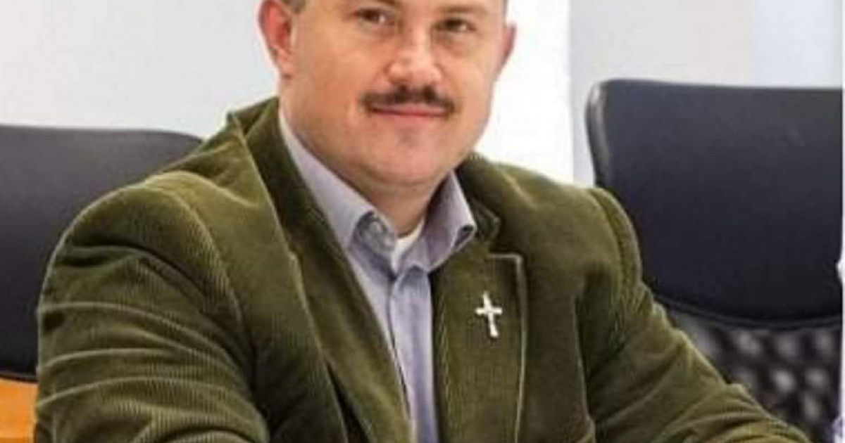 Slovensko má nového básnika. Marian Kotleba sa pustil do skladania a ...