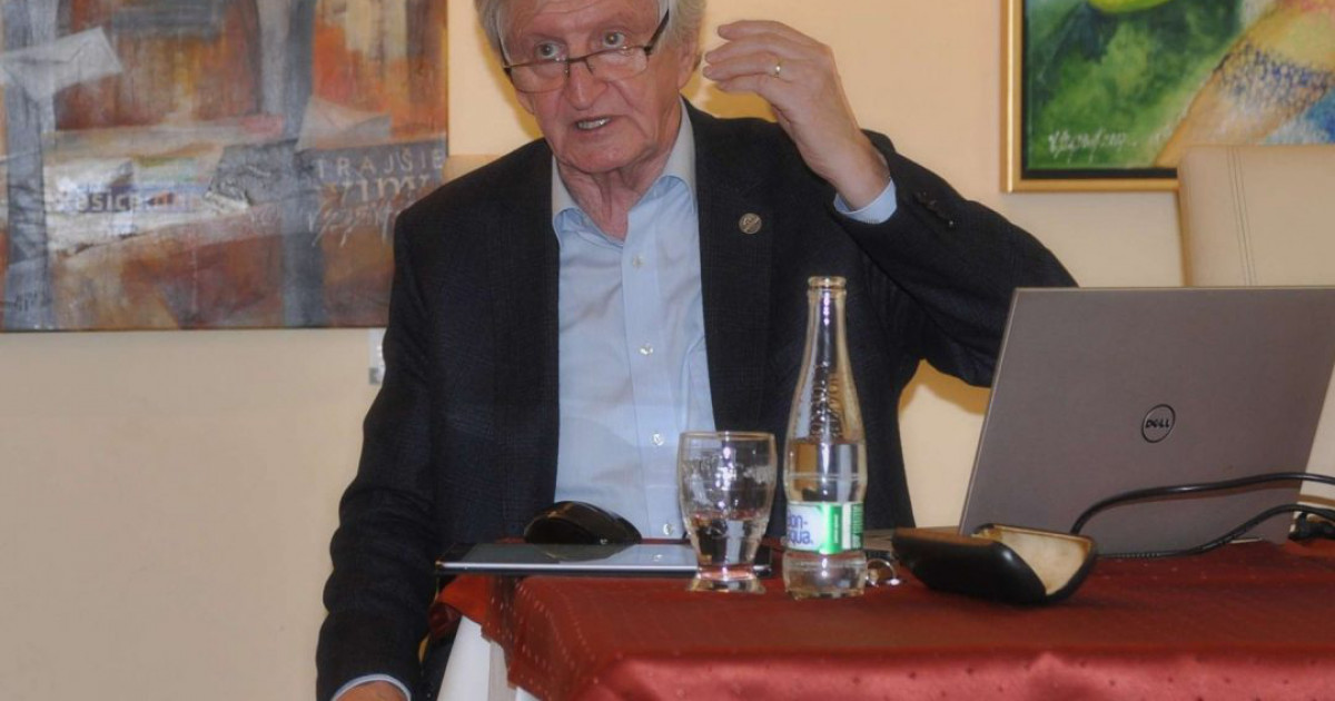 Igor Cibula pripomína, že médiá píšu o tom, o čom nevedia a poukazuje ...