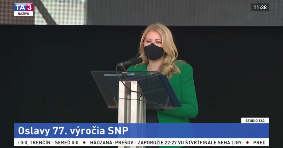 Zadýchanú Čaputovú v rúšku ľudia počas čítania prejavu hlasno vypískali | Hlavný Denník
