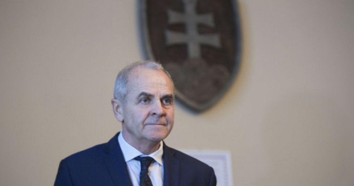 Banská Bystrica: Lunter chce očkovaním osloviť 38 000 ľudí. Výjazdové ... Banská Bystrica: Lunter chce očkovaním osloviť 38 000 ľudí. Výjazdové ...