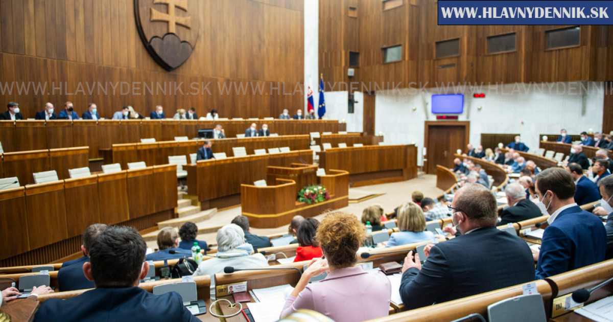 NRSR schválila zvýšenie platov zdravotníkov | Hlavný Denník