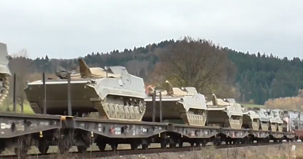 Západu sa míňa munícia! | Hlavný Denník