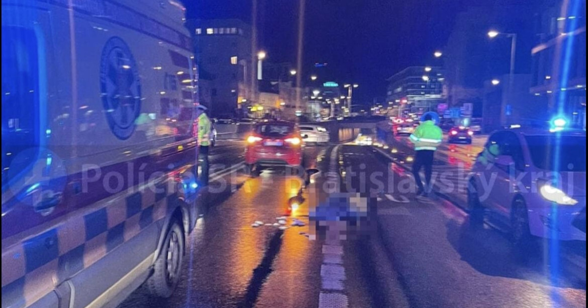 AKTUÁLNE SMRTEĽNÁ NEHODA len pár metrov od zastávky Zochova | Hlavný Denník