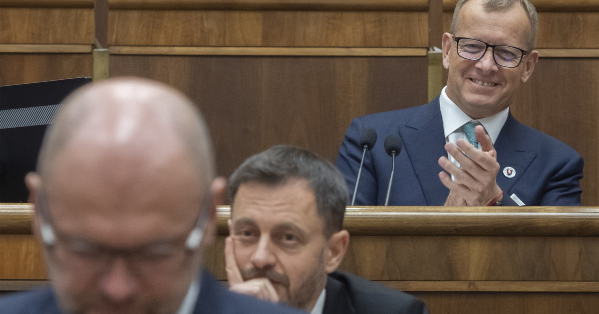 V prípade pádu vlády chce ísť Kollár s lídrami strán rovno za ...