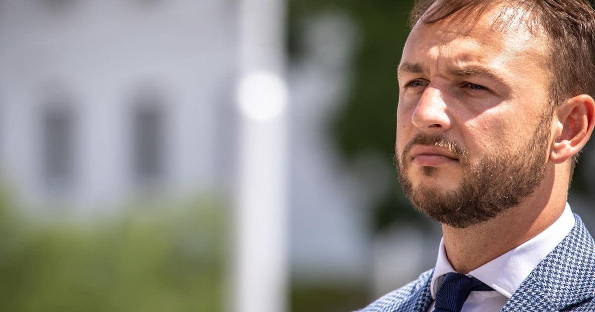 Šutaj Eštok o koaličných politikoch: Oni si z nás naozaj ROBIA SRANDU v ...