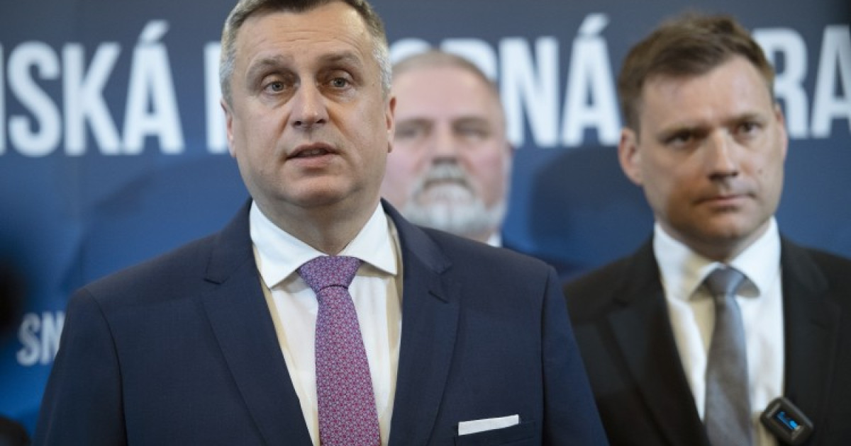 DANKOV ŤAH so spájaním vyšiel, ukazuje prieskum | Hlavný Denník