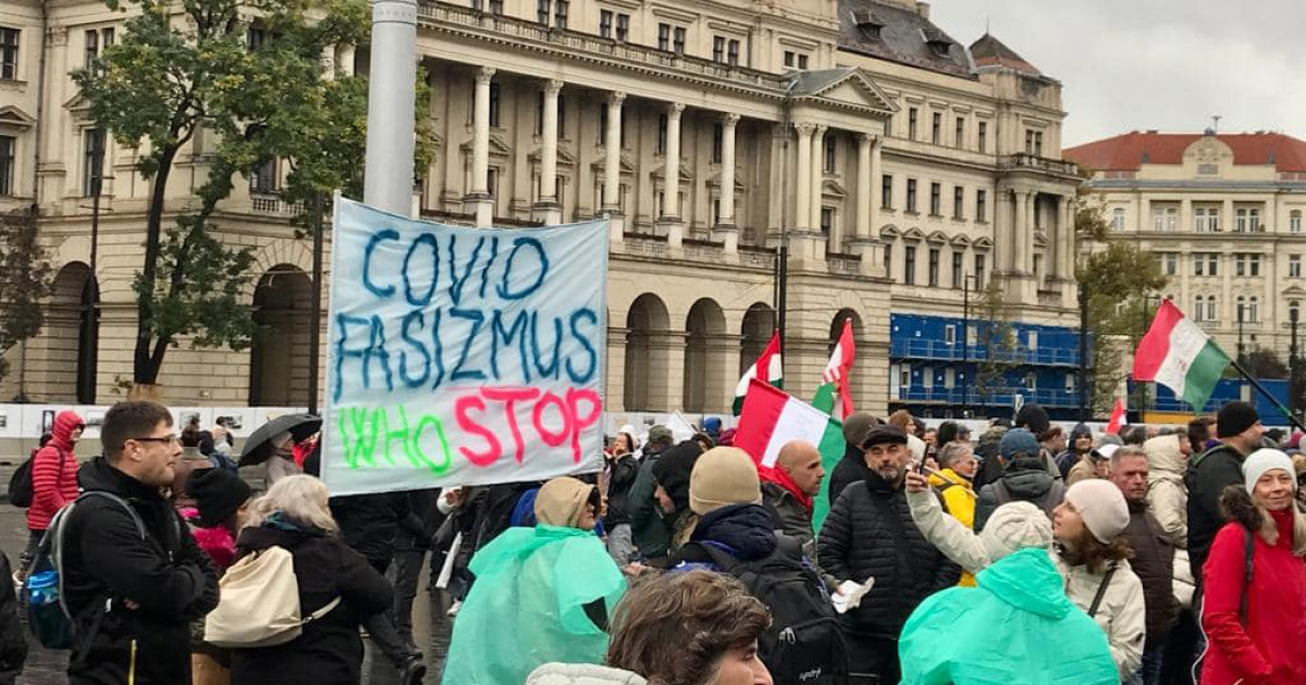 Námestie v Budapešti recitovalo Chalupkovo Mor ho! (GALÉRIA + VIDEO ...