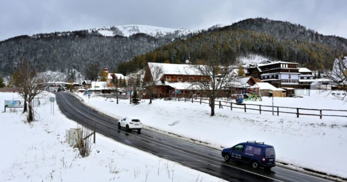 Horský priechod Donovaly je uzavretý pre autá s dĺžkou nad desať metrov ...