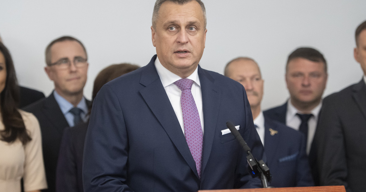 SNS chce hovoriť o ďalšom fungovaní koalície! Zvoláva koaličnú radu ...