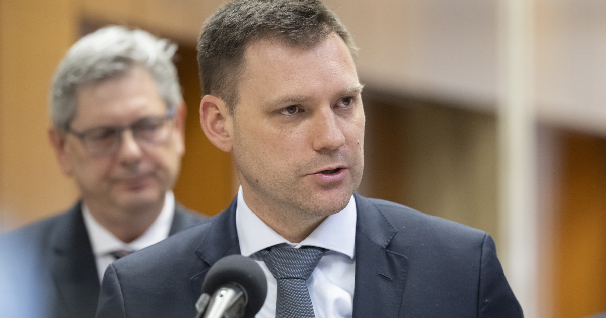 Taraba nariadil ukončiť nevýhodnú prevádzku známej kompy na Dunaji za ...