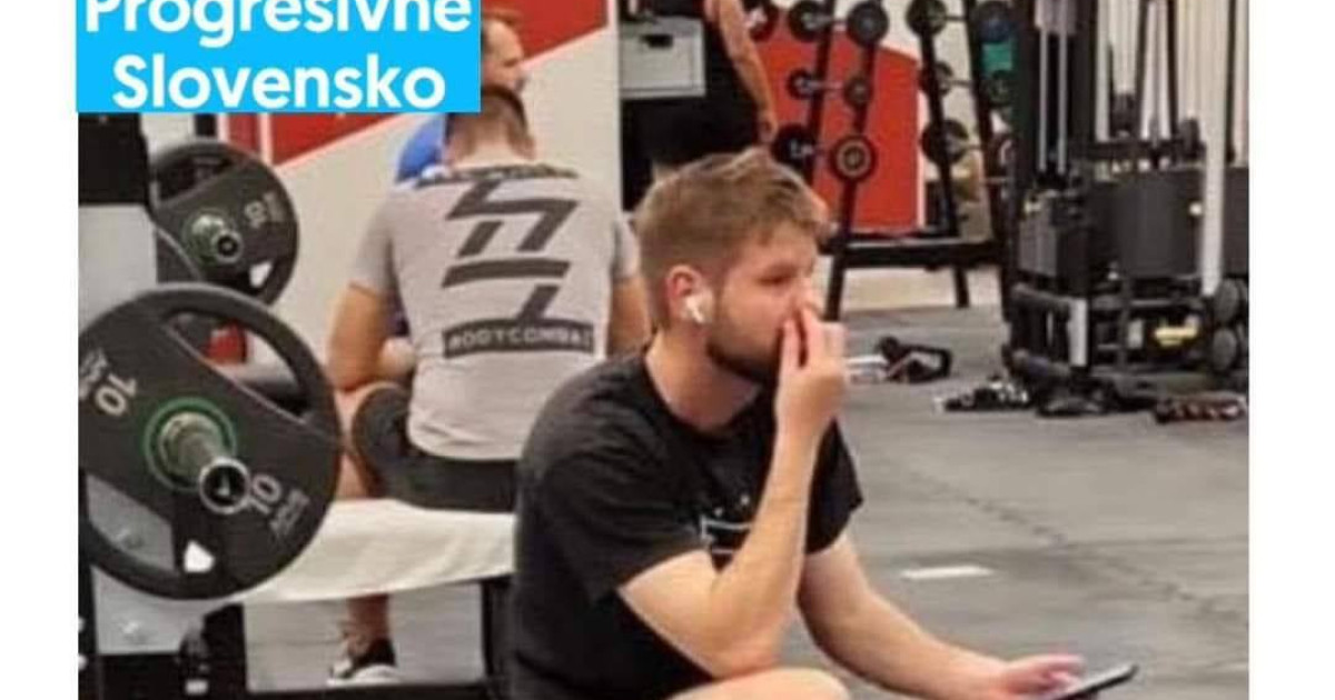 Hlas ľudu: Šimečka ich zožral aj s navijakom | Hlavný Denník