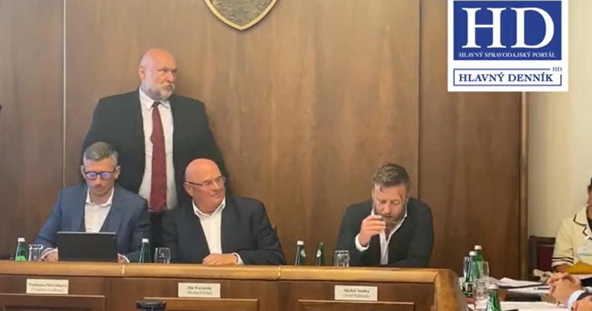 Poslanec Kotlár šokuje: NA SLOVENSKU PANDÉMIA NEBOLA! (VIDEO) | Hlavný ...