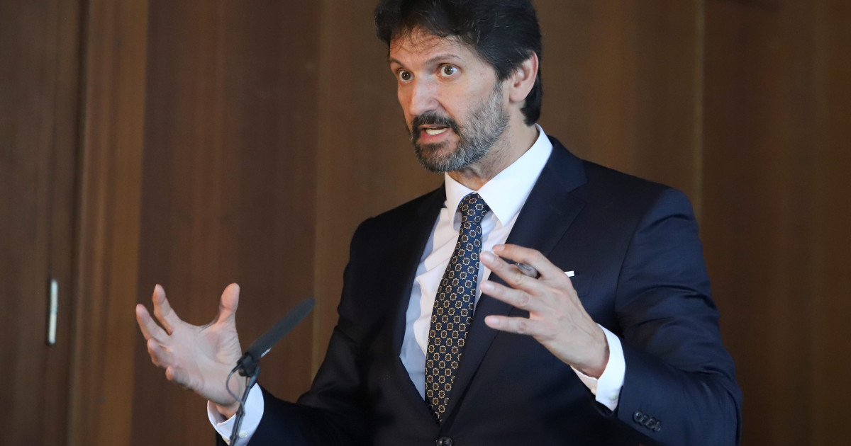 Ostrý Robert Kaliňák! Moderátor Markízy žne plody svojej práce | Hlavný ...