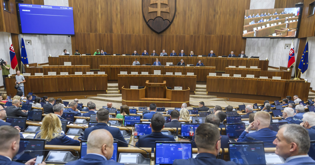 Ostrá reakcia kancelárie NR SR na medializované informácie | Hlavný Denník